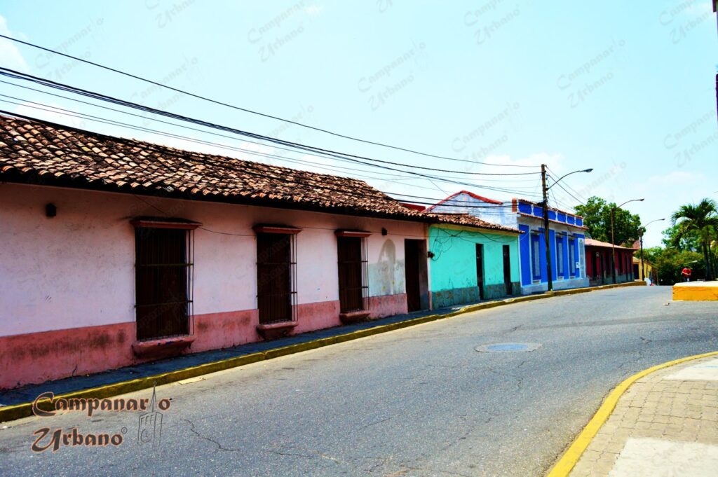 Guarenas y sus Denominaciones - Campanario Urbano